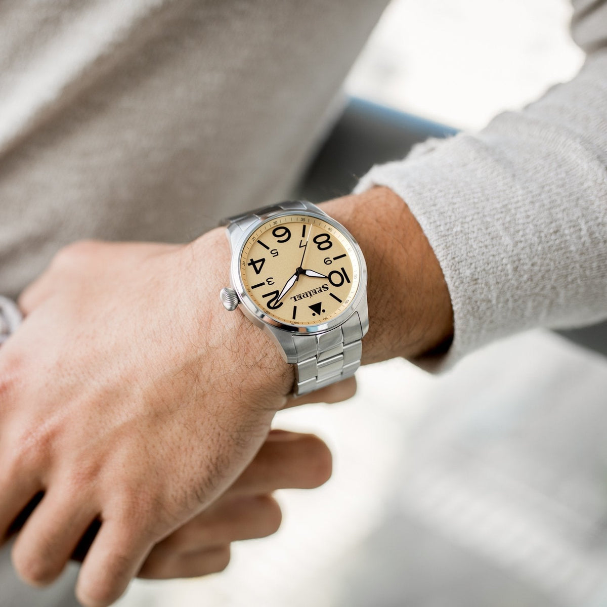 Men's Leather Pilot Watch With 22mm Brown And Black Leather Band | Speidel